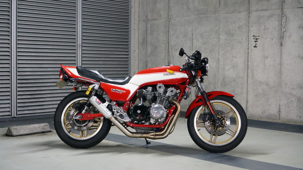 CB750F 1982年式 | Moto-Gallery