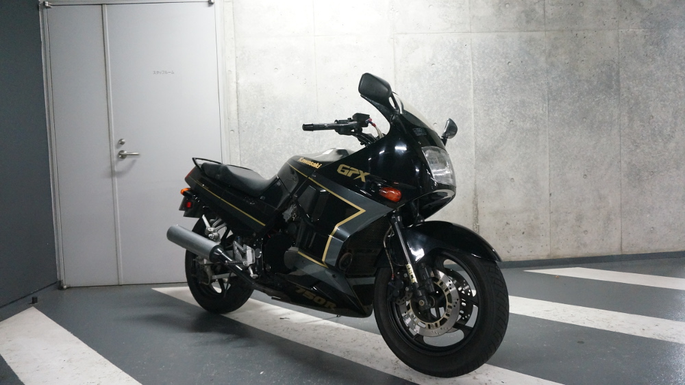 GPX750 | Moto-Gallery