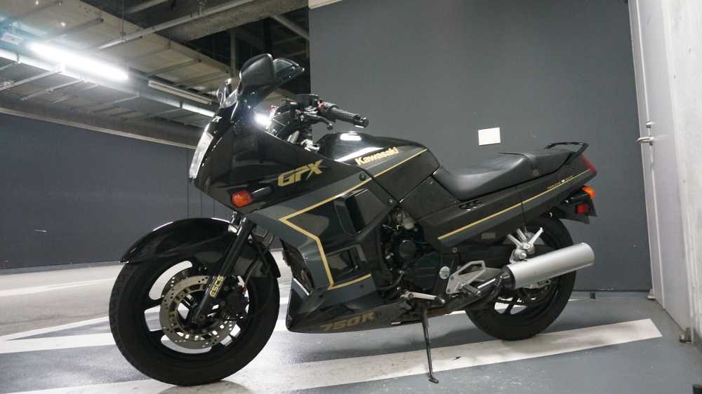 GPX750 | Moto-Gallery