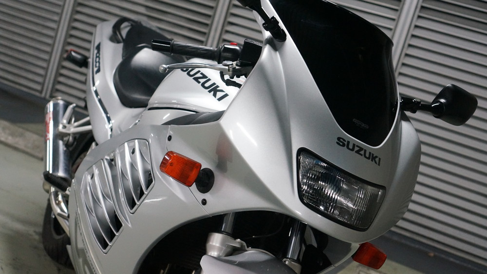 RF400RV | Moto-Gallery