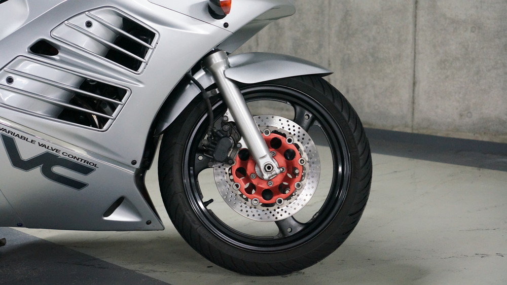 RF400RV | Moto-Gallery