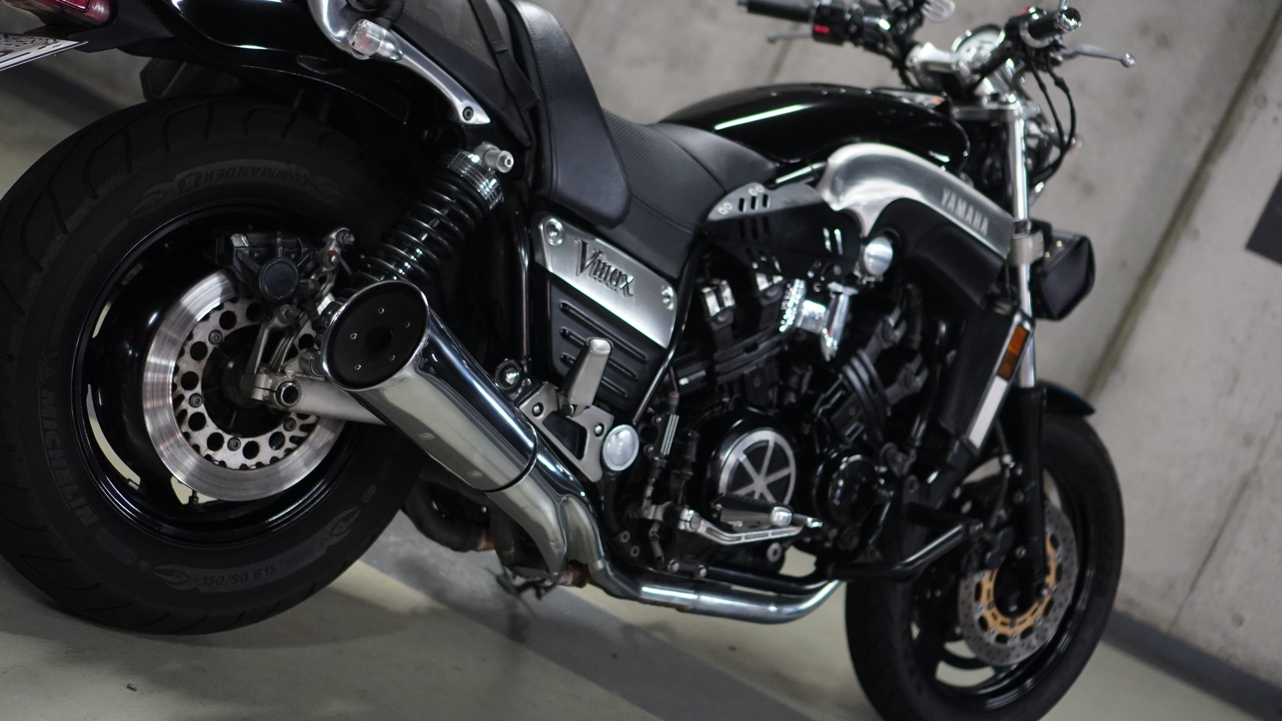 VMAX1200 | Moto-Gallery