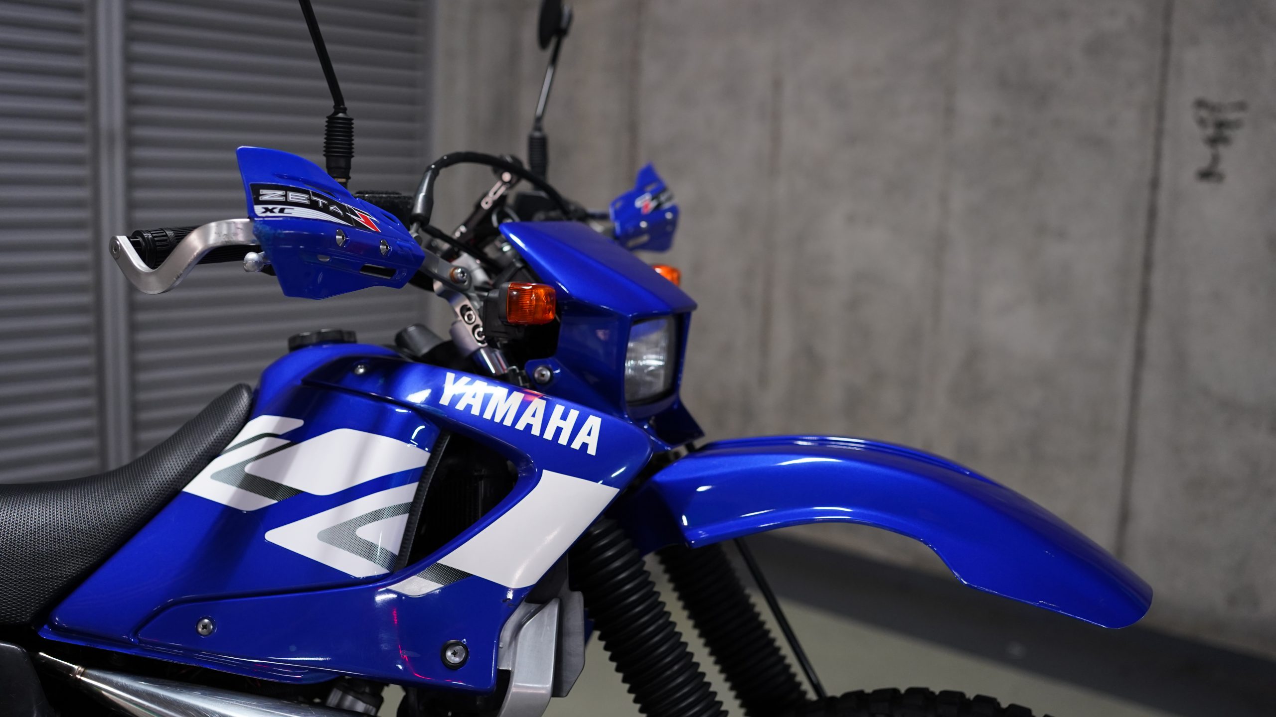 DT230 LANZA | Moto-Gallery