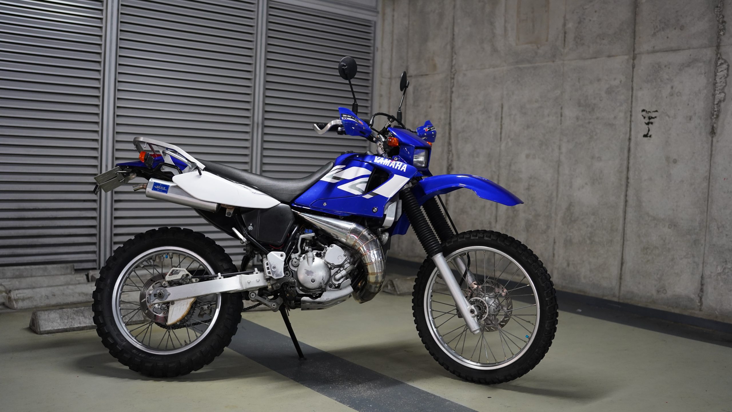 DT230 LANZA | Moto-Gallery