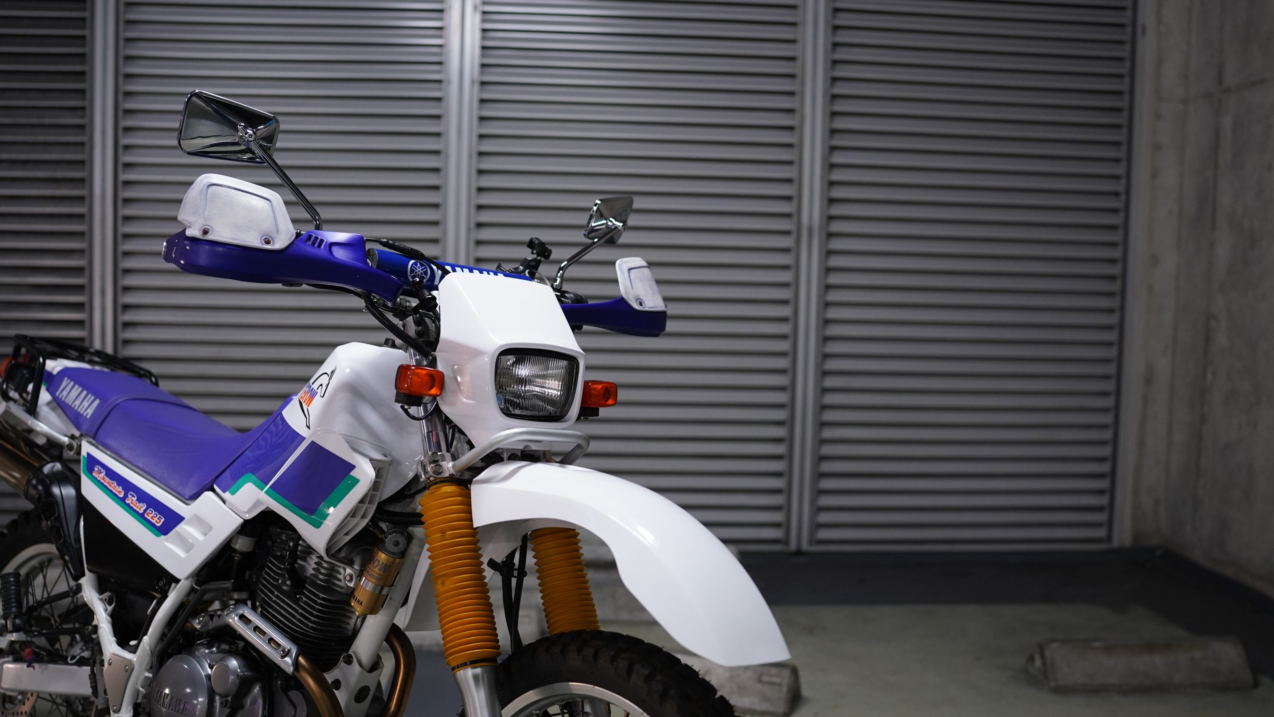 SEROW225W | Moto-Gallery