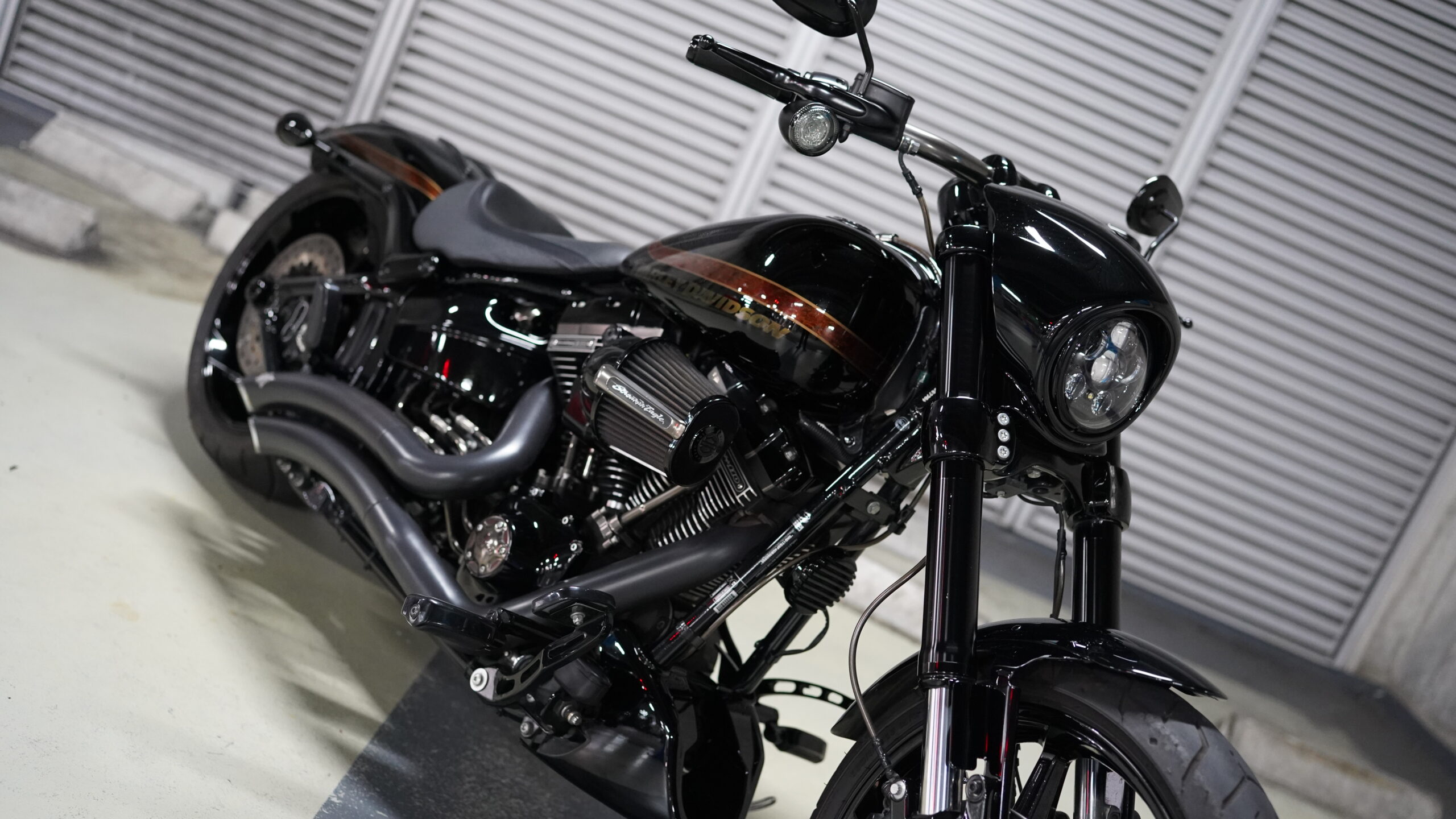 CVO FXSE Pro Street Breakout | Moto-Gallery