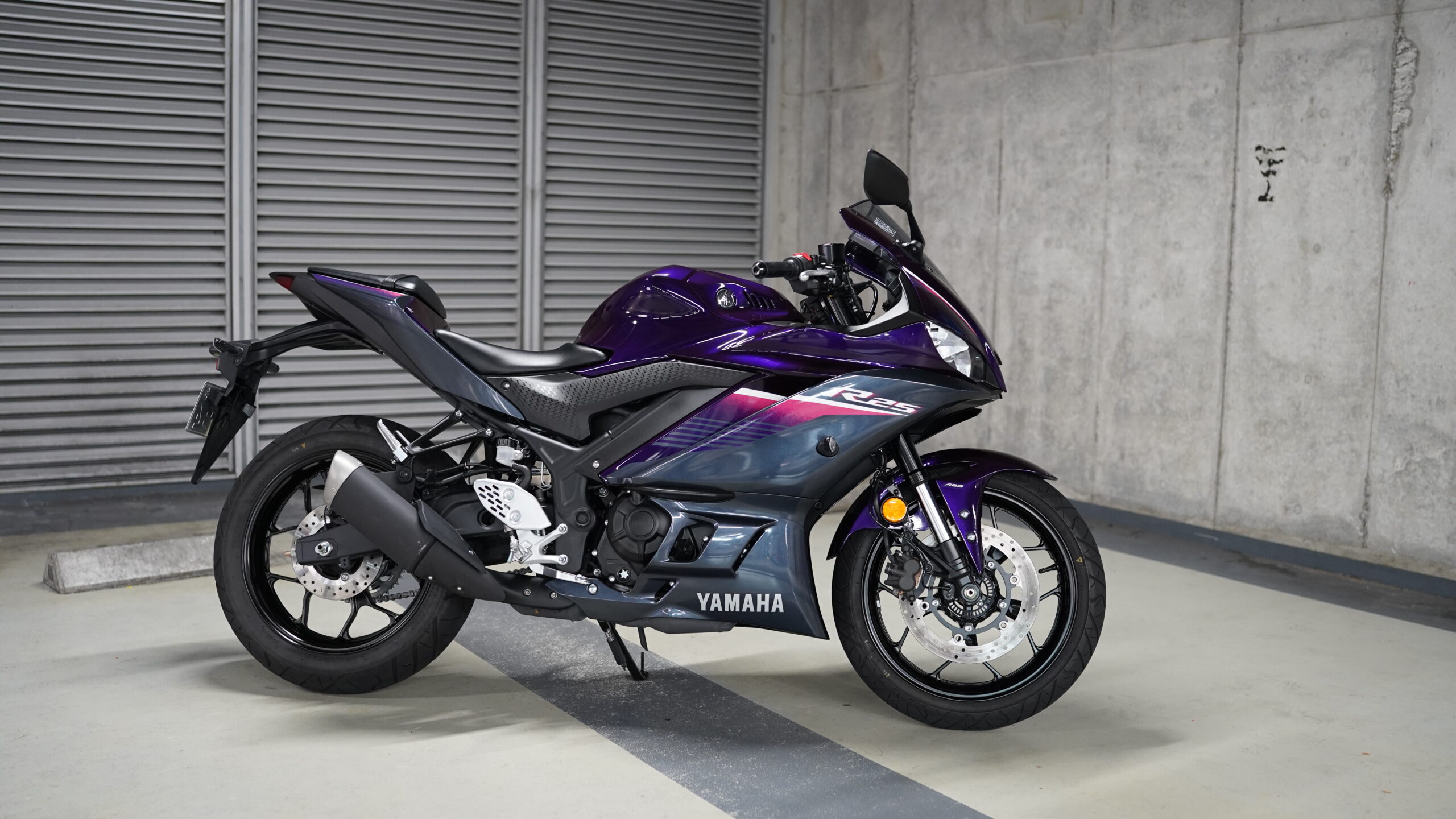 YZF-R25 | Moto-Gallery